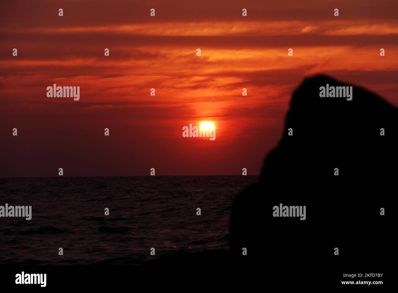 Beautiful Sunsets in the Beach, Visit Sri Lanka Stock Photo - Alamy
