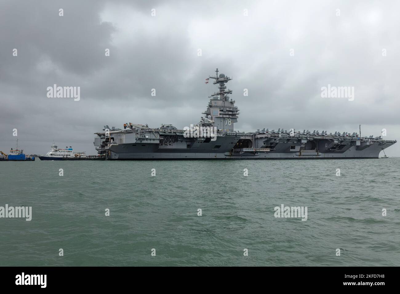 American Aircraft Carrier Stock Photo - Alamy