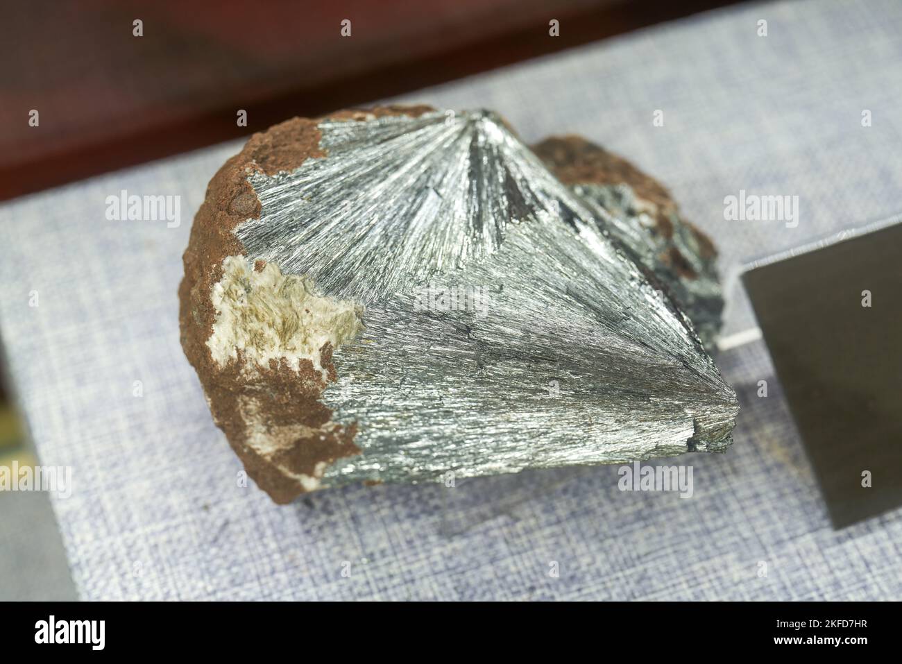 Lead shielding hi-res stock photography and images - Alamy