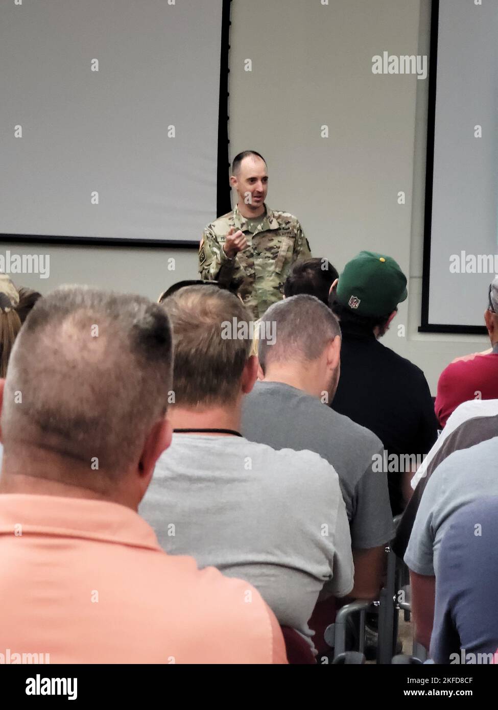 Eeo training hi-res stock photography and images - Alamy