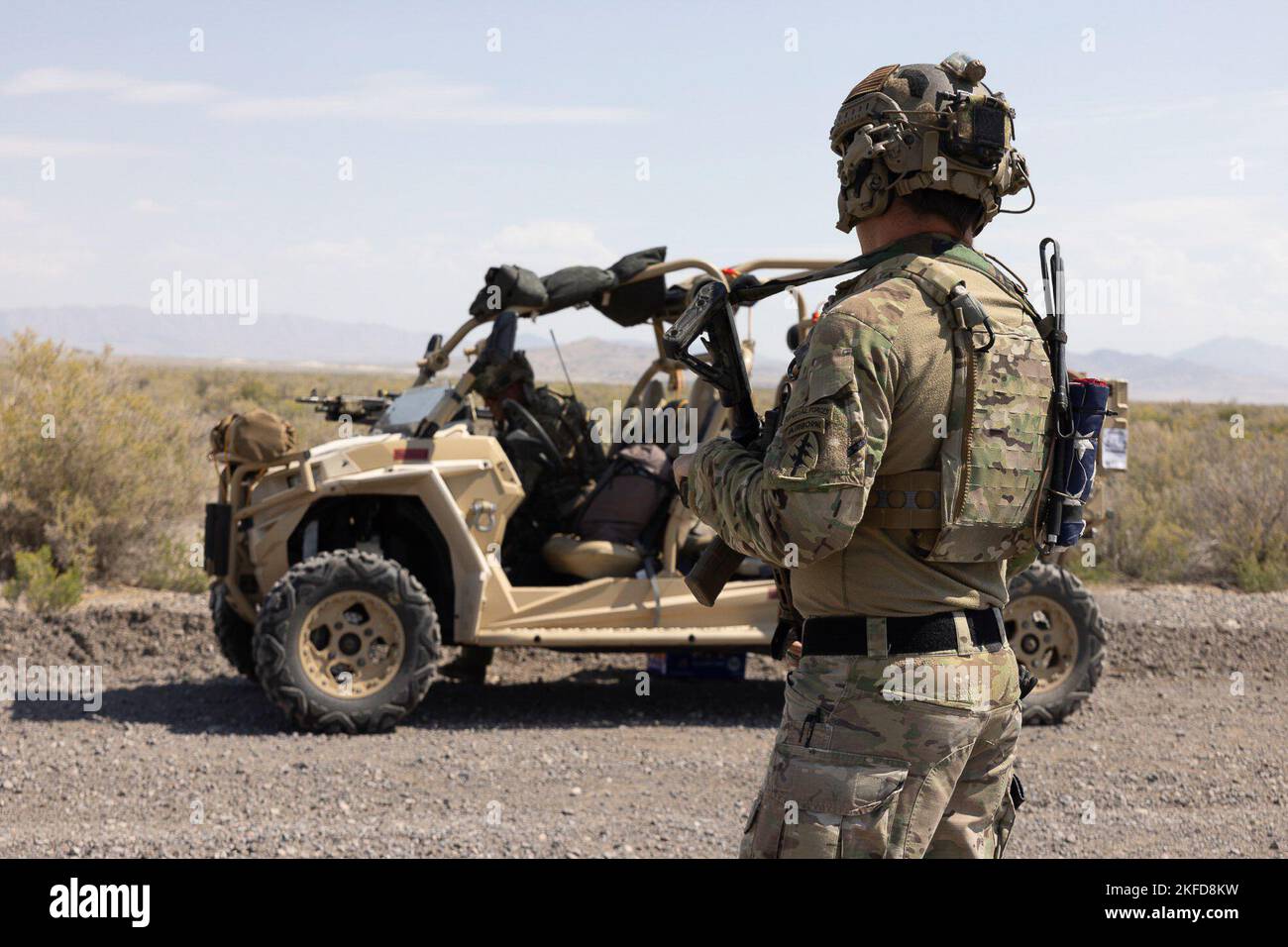Soldiers from the 19th Special Forces Group (Airborne) arrive at Dugway ...