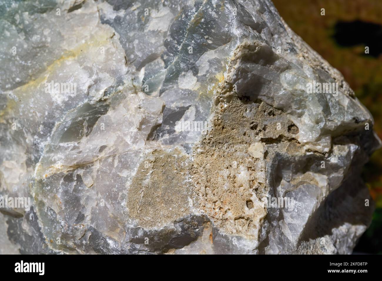 Naturally formed geological formation shale close-up Stock Photo - Alamy