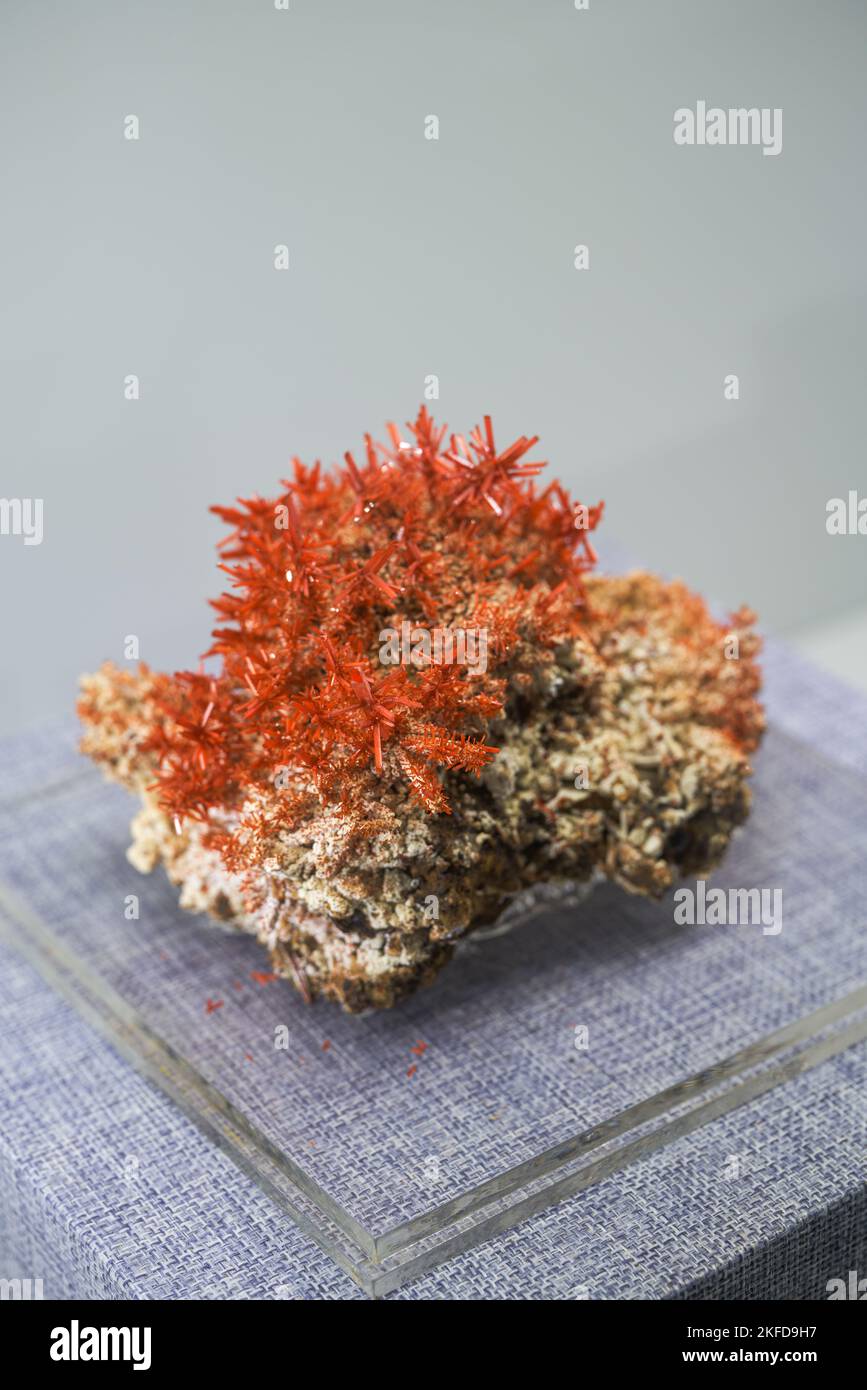 Closeup of naturally occurring rare red crystalline ore Stock Photo - Alamy