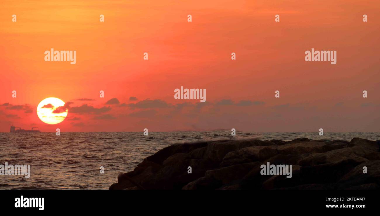 Beautiful Sunsets in the Beach, Visit Sri Lanka Stock Photo - Alamy