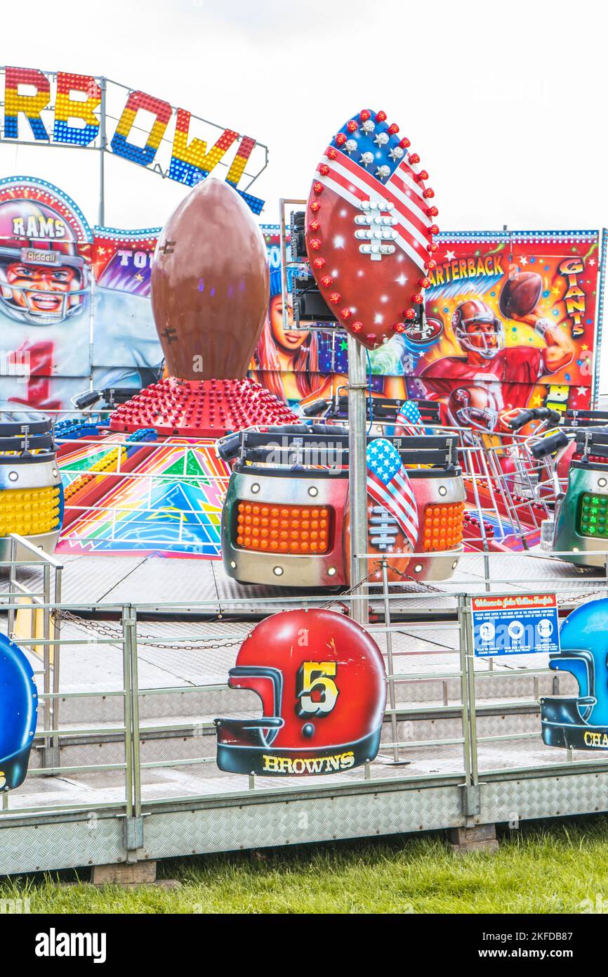 Circle rides hi-res stock photography and images - Alamy