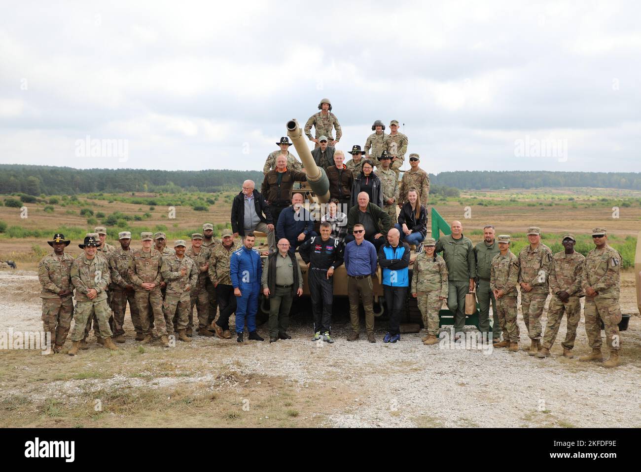 U.S. Army soldiers assigned to 6-9 Cavalry Regiment, 3rd Armored ...