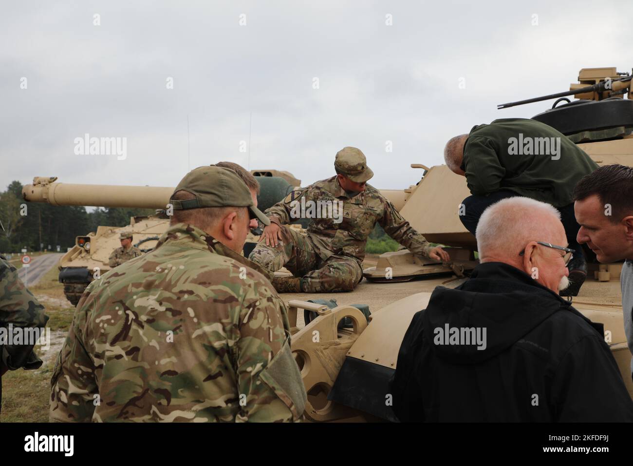 U.S. Army soldiers assigned to 6-9 Cavalry Regiment, 3rd Armored ...