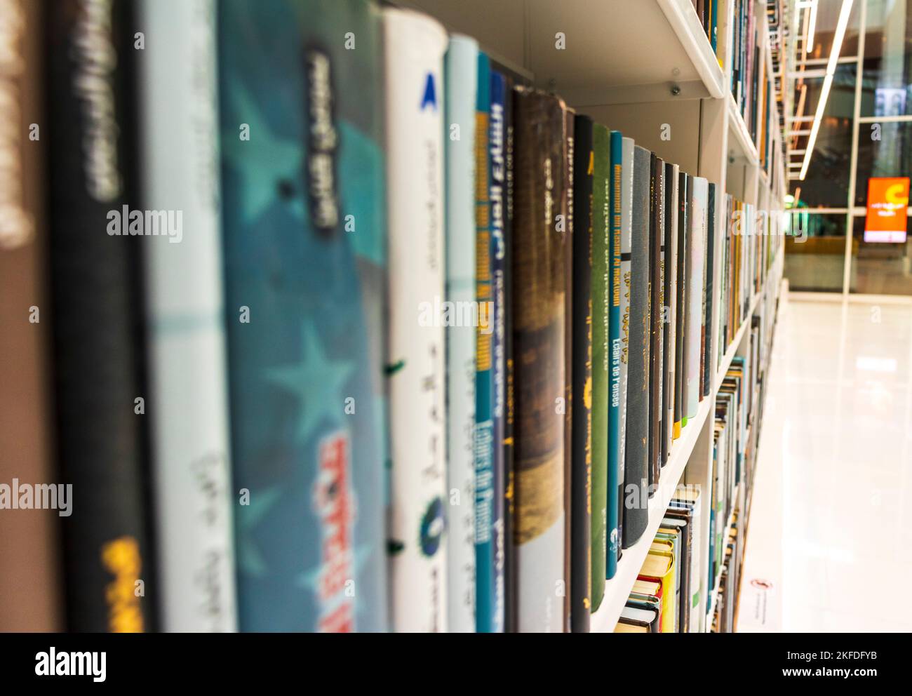 Shot of a bookshelves in the library Stock Photo - Alamy
