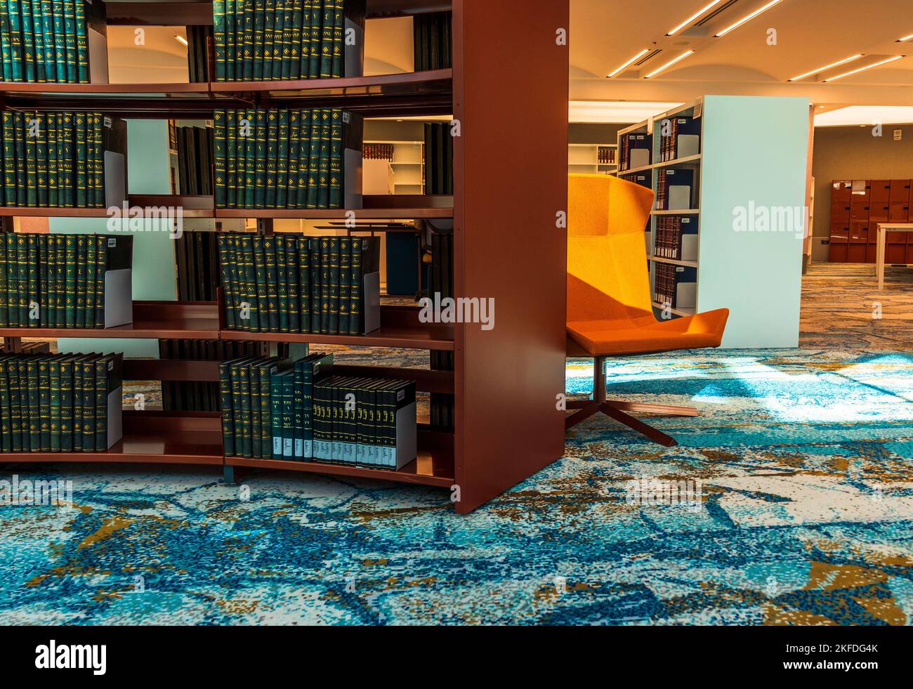Shot of a bookshelves in the library Stock Photo - Alamy