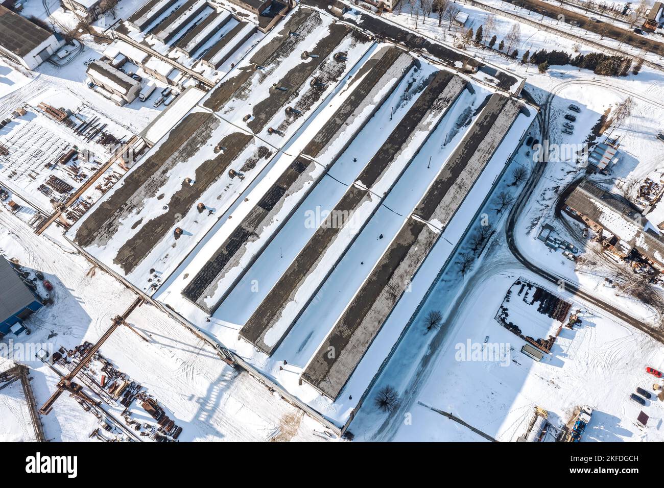 Industrial equipment manufacturing hi-res stock photography and images ...