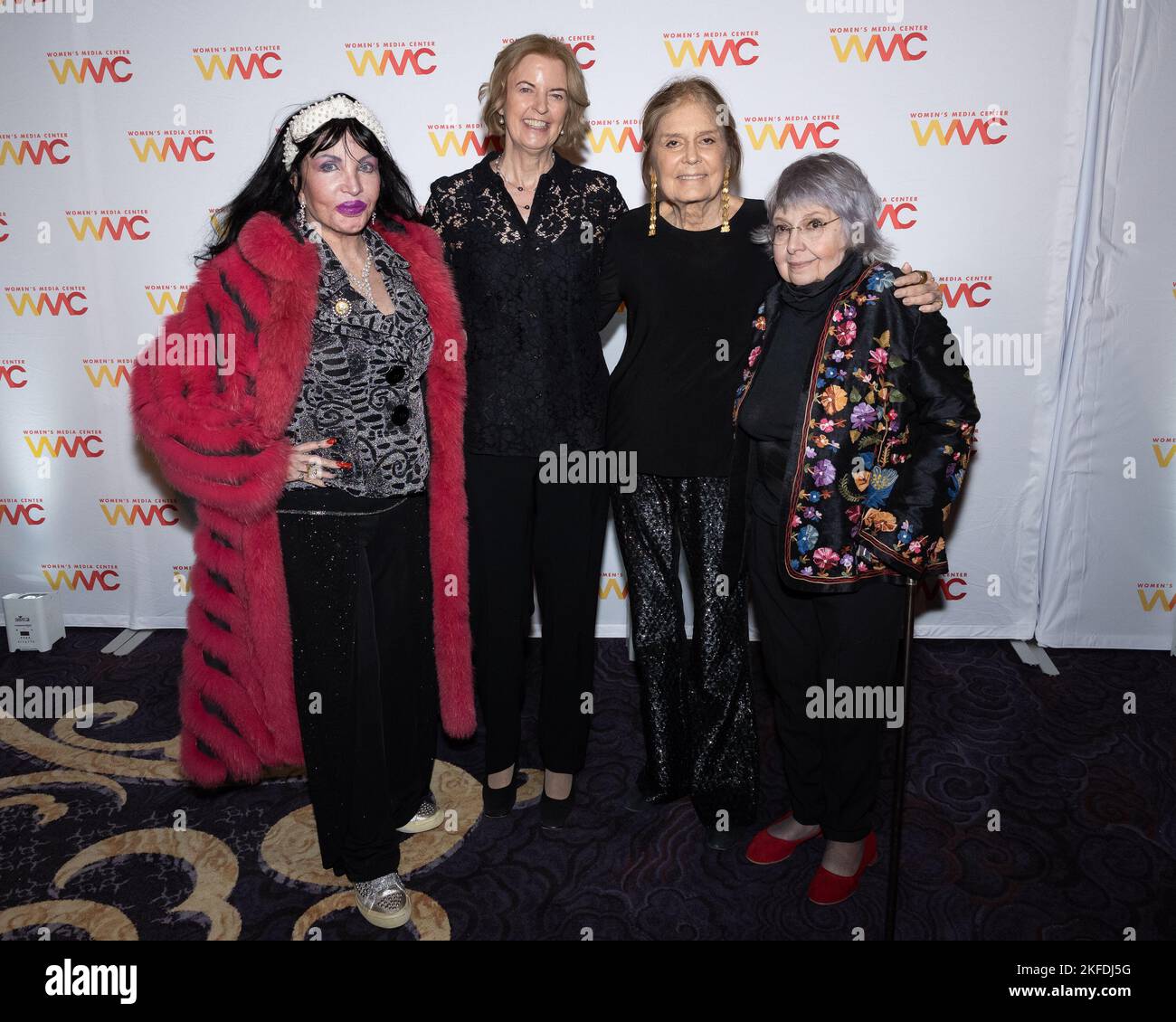 New York, USA. 17th Nov, 2022. Loreen Arbus, Julie Burton, Gloria ...