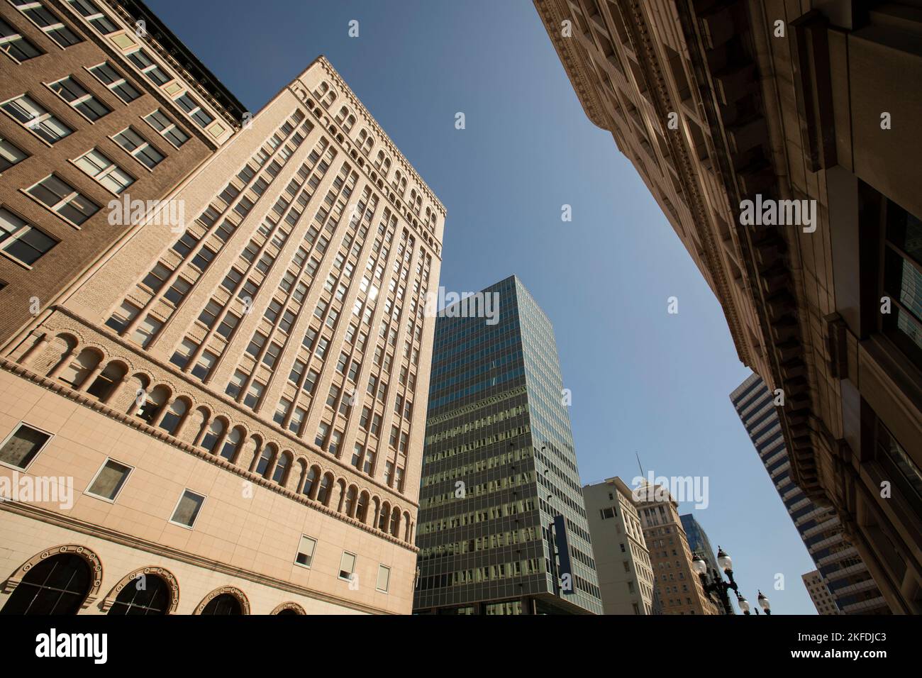 Late afternoon view of the historic downtown city center of Oakland ...