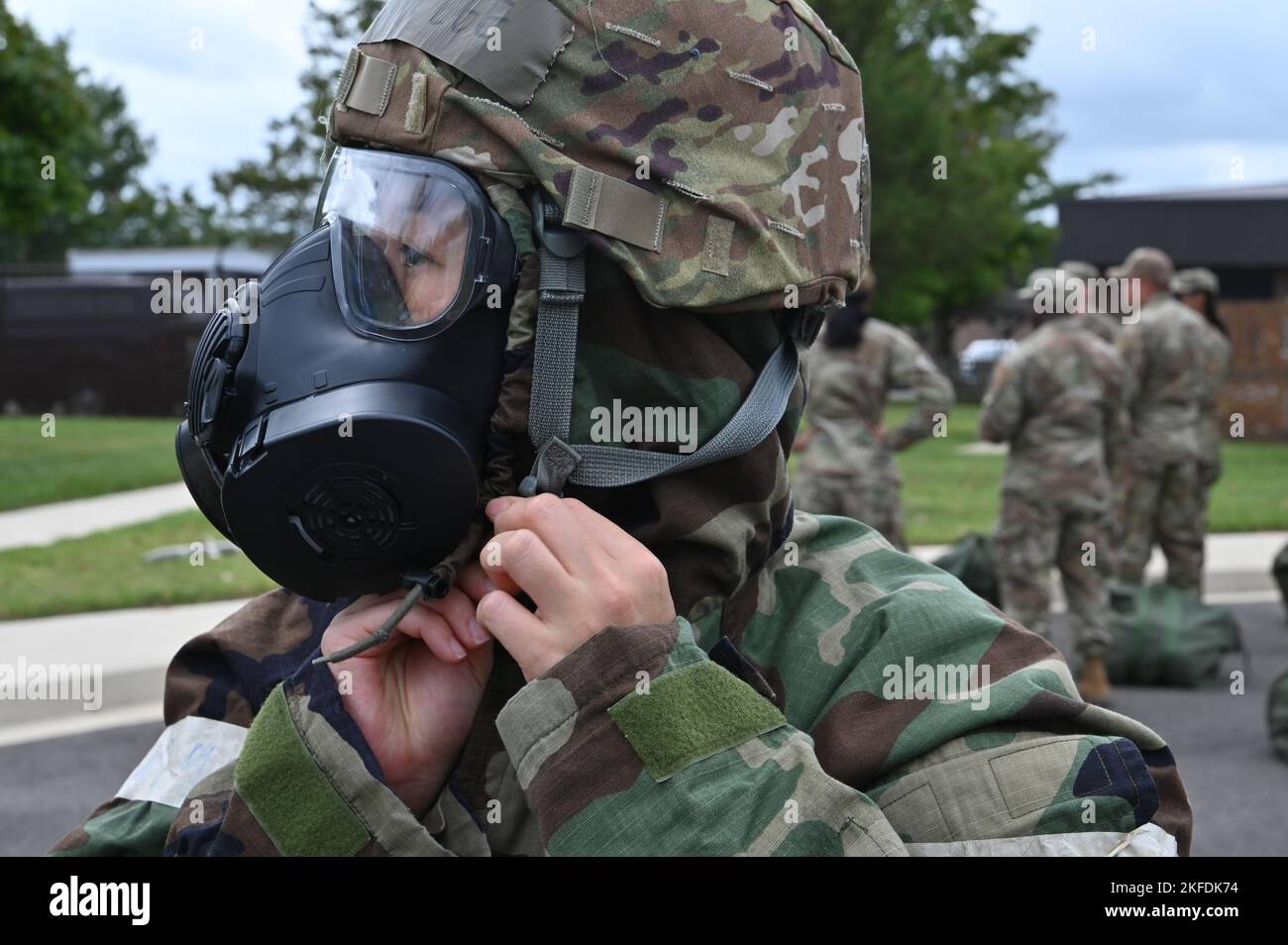 Members of the 113th Wing, D.C. Air National Guard, test their ability ...