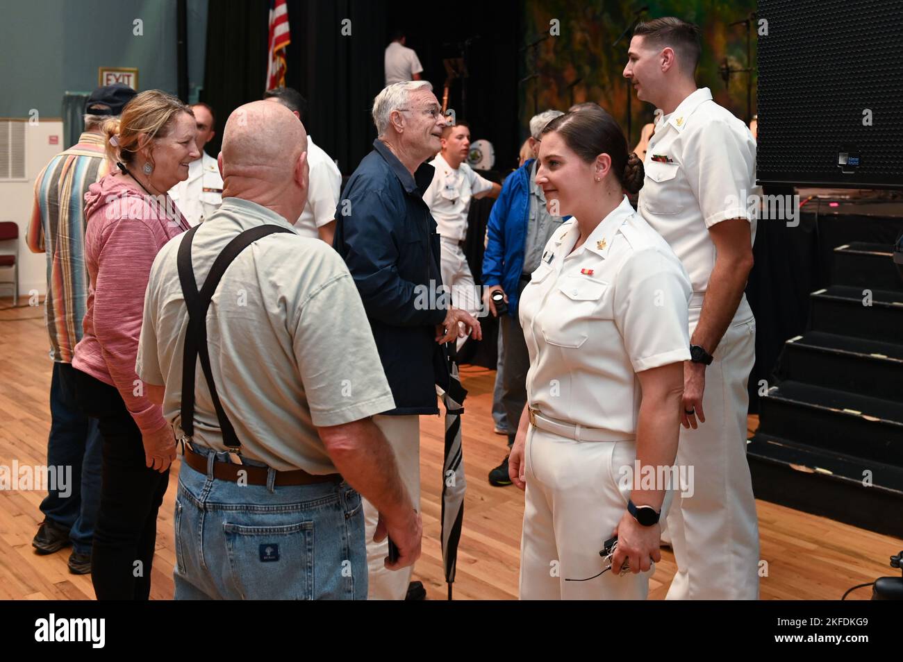 Audience members speak with members of U.S. Navy Band Country Current ...