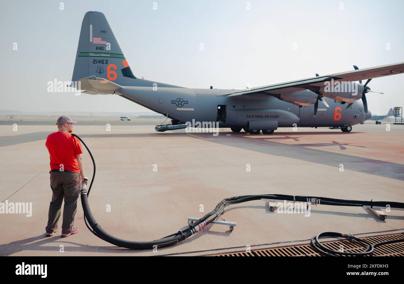 Modular airborne firefighting systems hi-res stock photography and ...