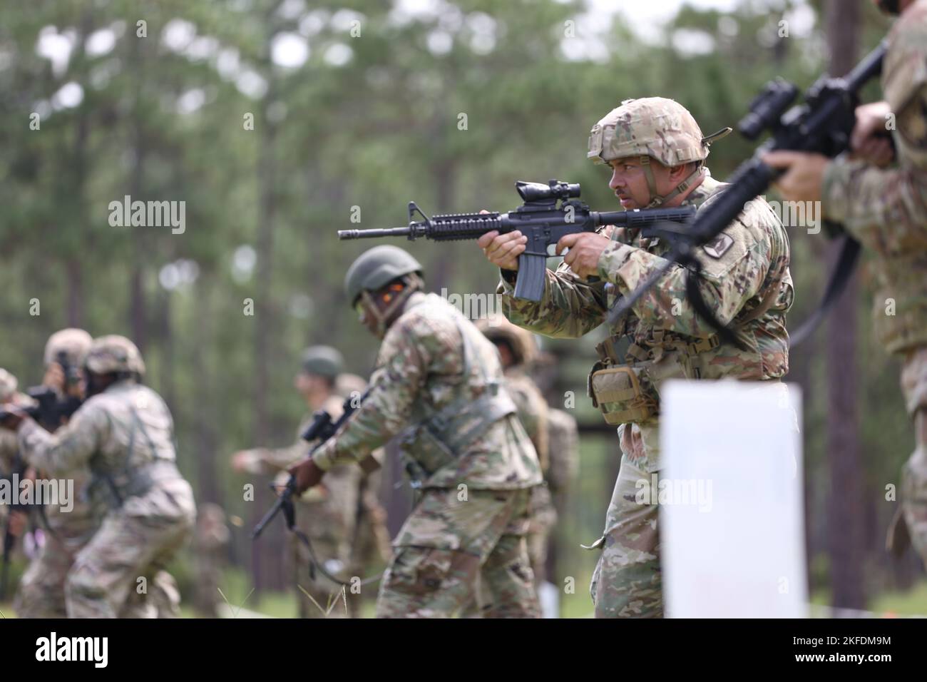 Soldiers from the Florida Army National Guard compete during the 2022 ...