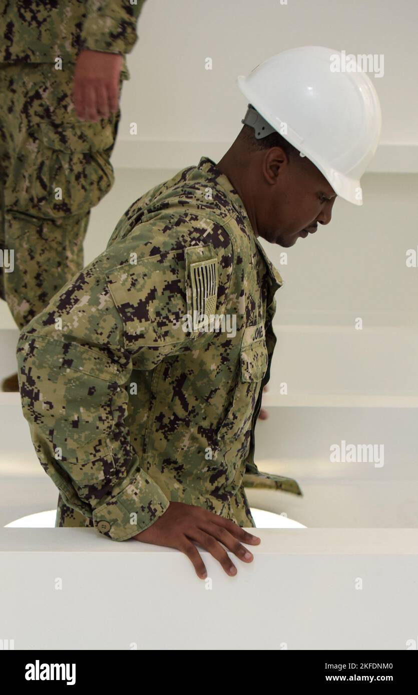 220910-N-EJ241-1137 DIEGO GARCIA, British Indian Ocean Territory (Sept ...