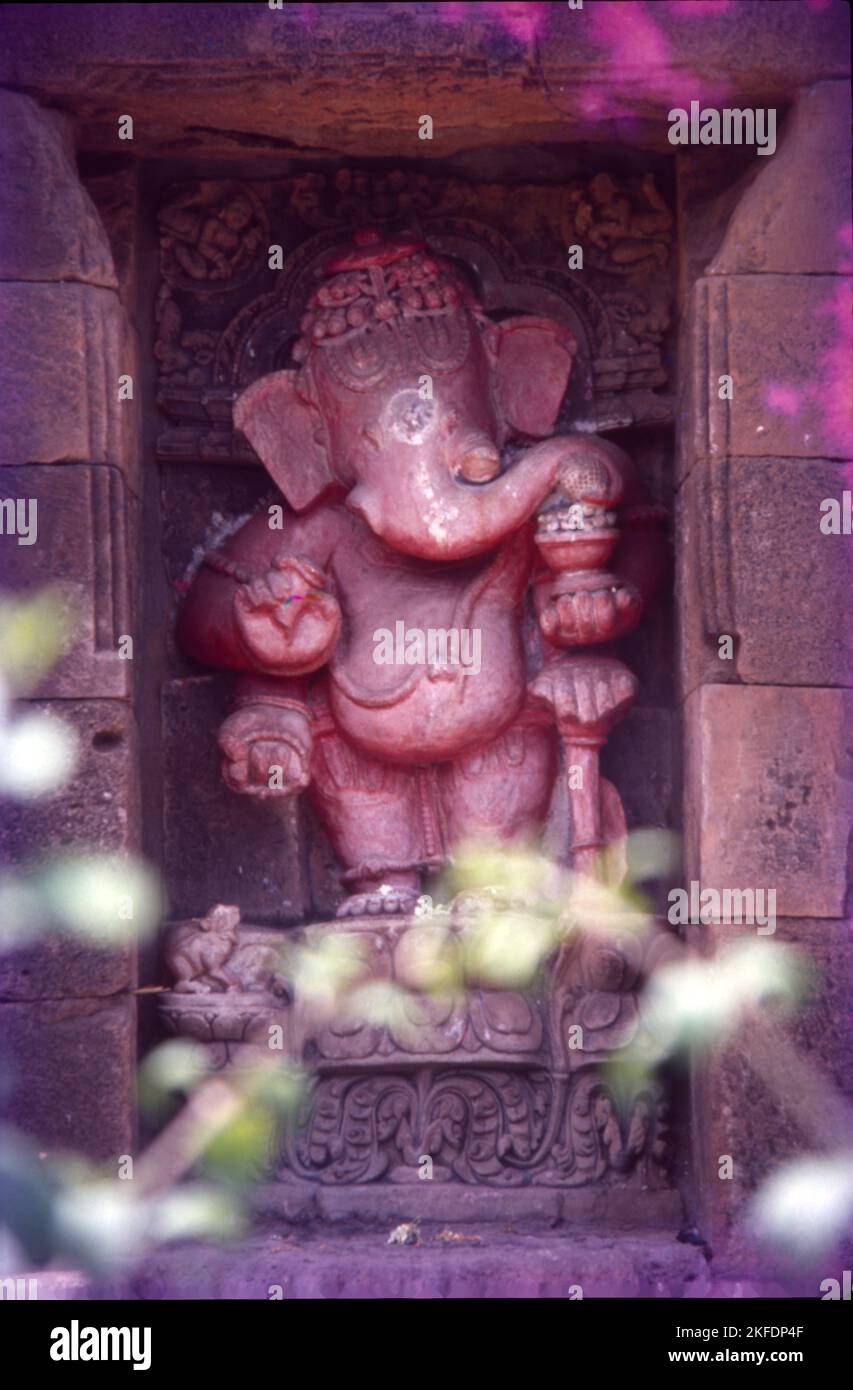 Ganesh Idol at Siddheshwar Temple, Bhuvneshwar, Orrisa Stock Photo - Alamy