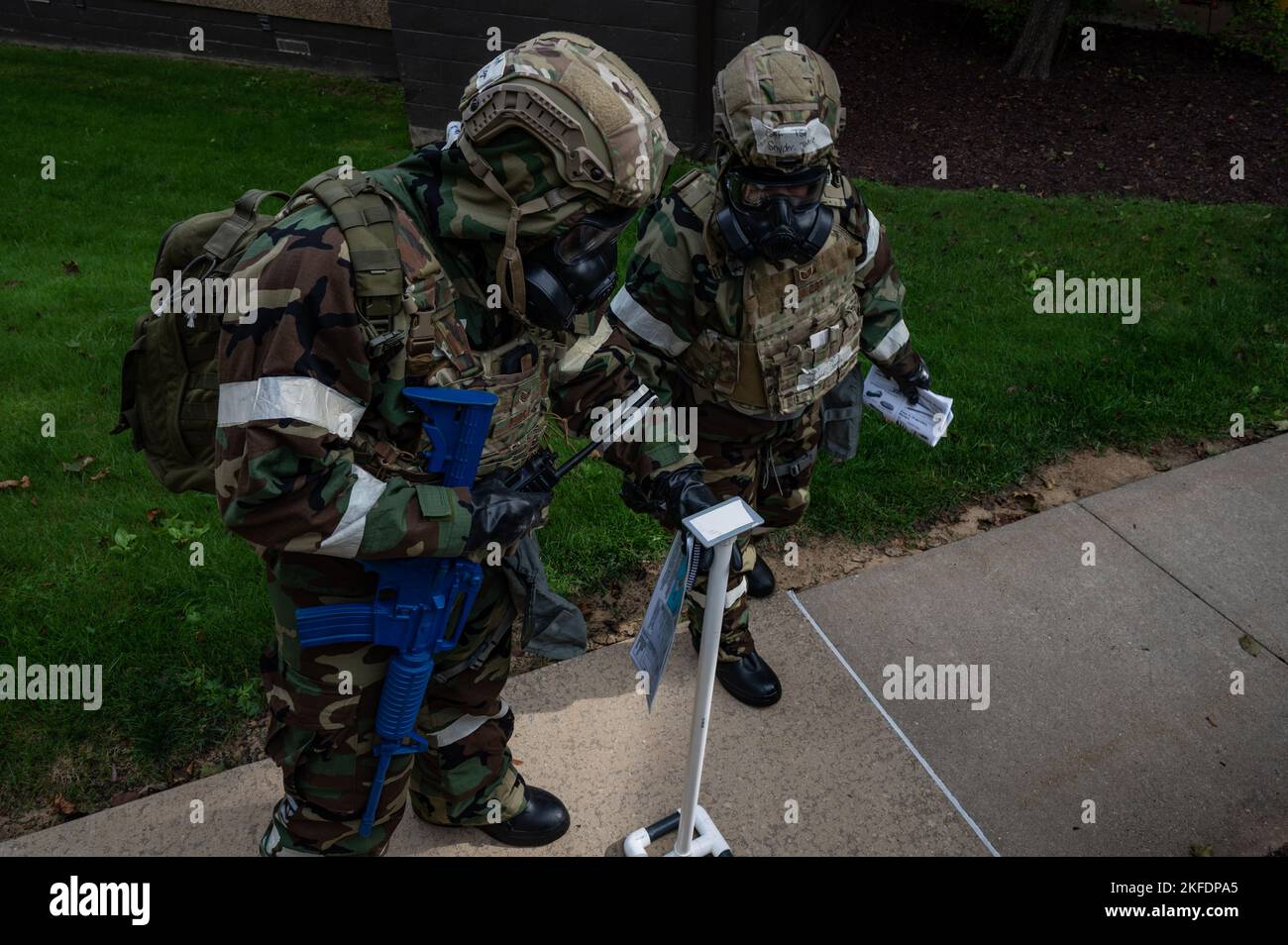 Staff Sgt. Matthew Plizga and Tech. Sgt. Jamie Snyder, 911th Security ...