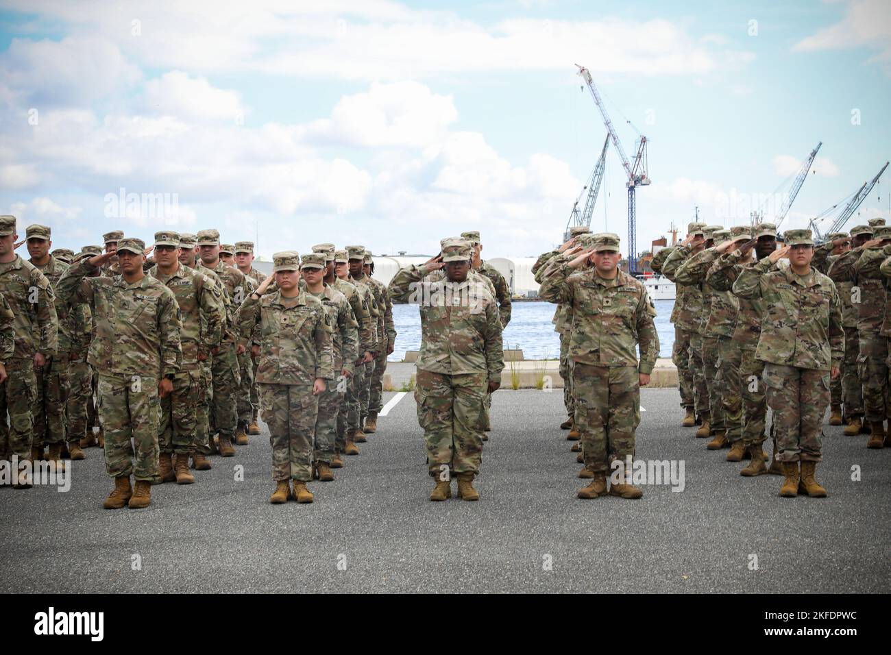 U.S. Army Reserve soldiers assign to Alpha Company, 392nd Expeditionary ...