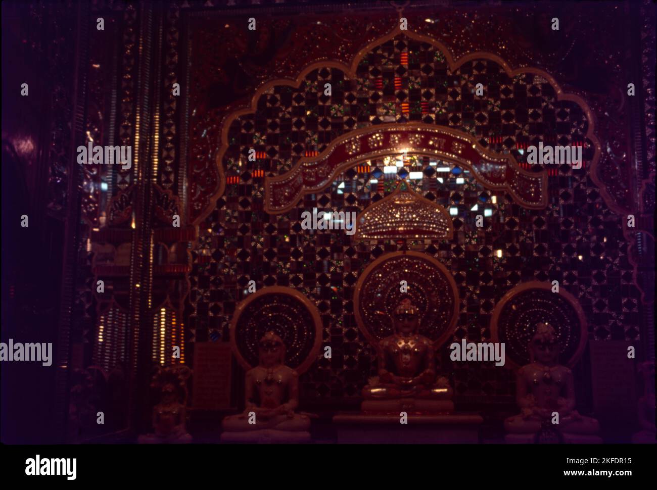 Lord mahavir hi-res stock photography and images - Alamy