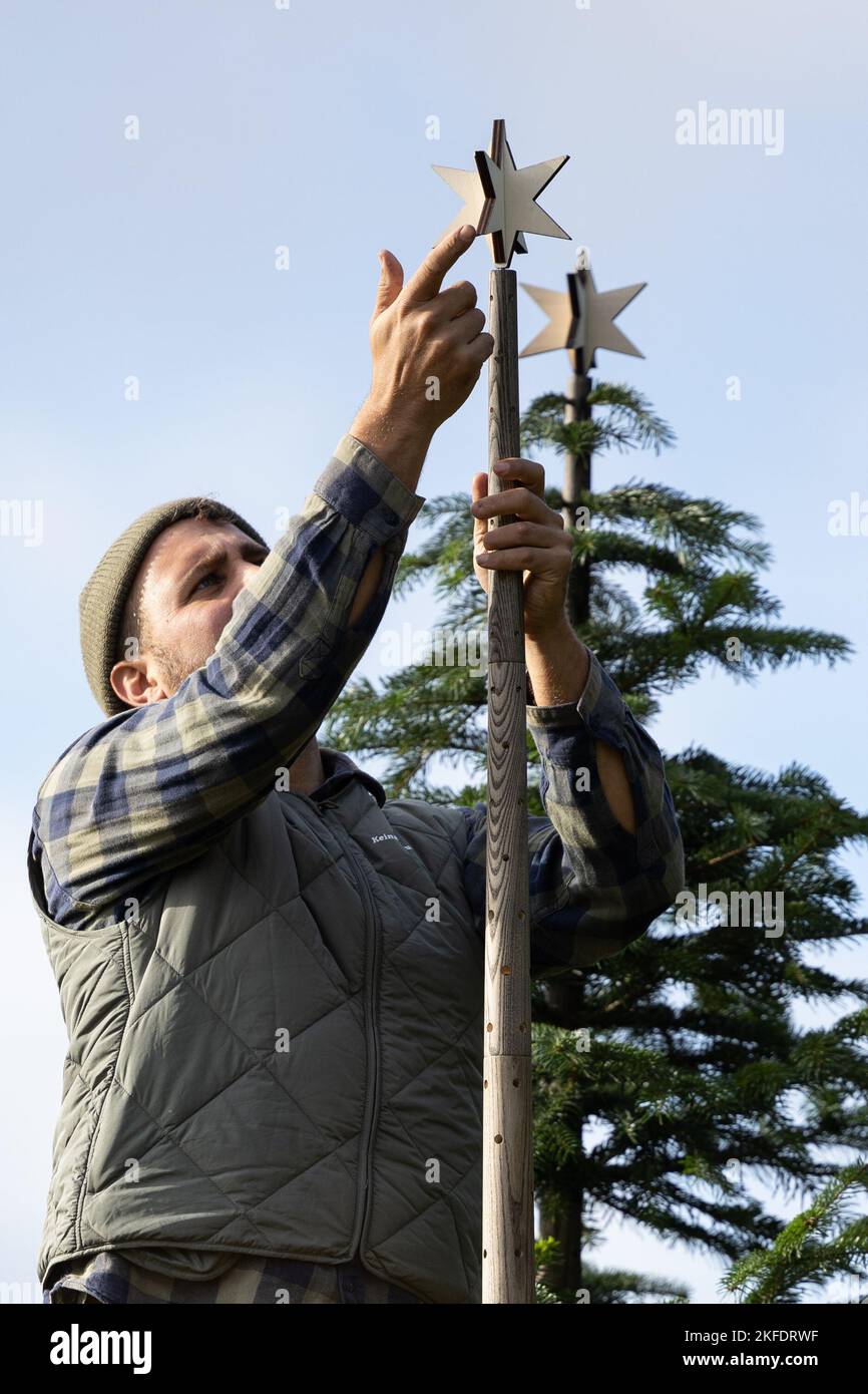 10 screws hi-res stock photography and images - Alamy