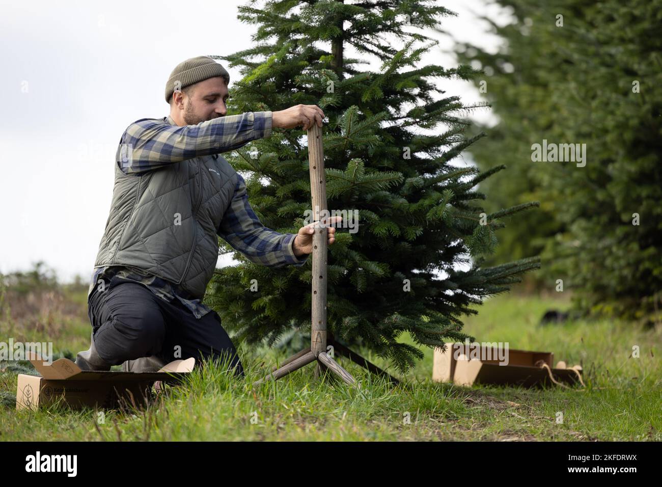 10 November 2022, Lower Saxony, Osnabrück: Inventor Nico Stisser screws ...