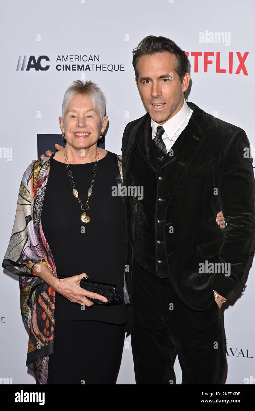 Los Angeles, USA. 17th Nov, 2022. Ryan Reynolds & mother Tammy Reynolds ...