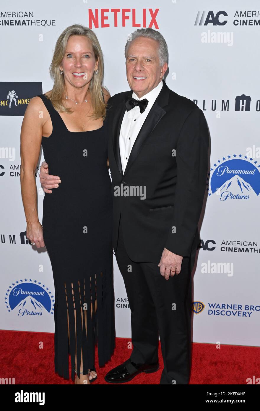 Los Angeles, USA. 17th Nov, 2022. Barbara Nash & Mark Badagliacca at ...