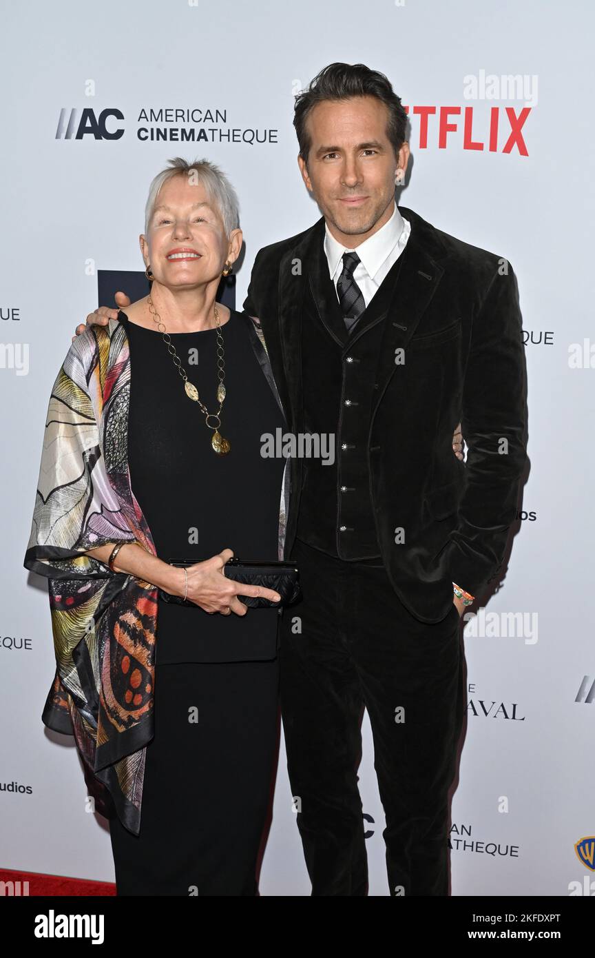 Los Angeles, USA. 17th Nov, 2022. Ryan Reynolds & mother Tammy Reynolds ...