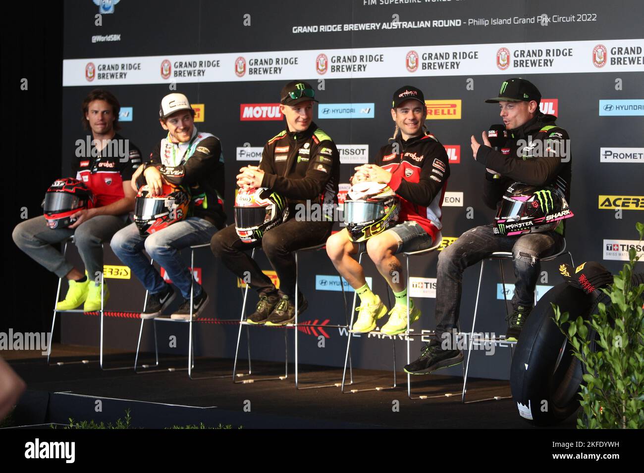 Victoria, Australia. 18th Nov, 2022. Riders Nickolo Bulega WSSP ( Aruba ...