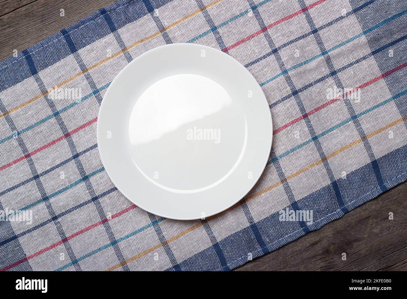 Empty plate from above cloth hi-res stock photography and images - Alamy