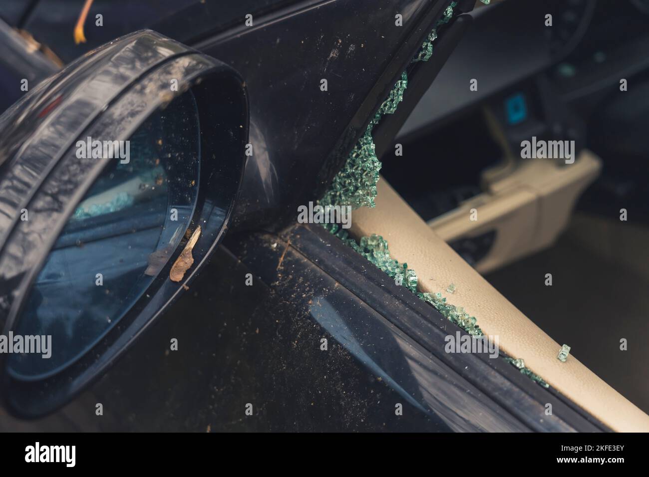Smashed car black background hi-res stock photography and images - Alamy