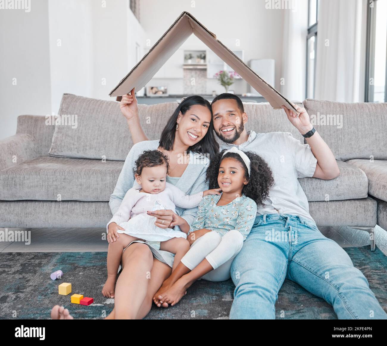 Living with children hi-res stock photography and images - Alamy