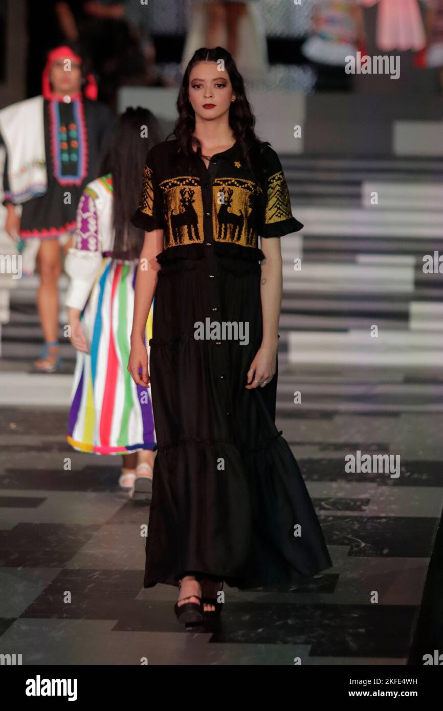 Mexico City, Mexico. 17th Nov, 2022. Mexican Textile Art Catwalk 2022 ...