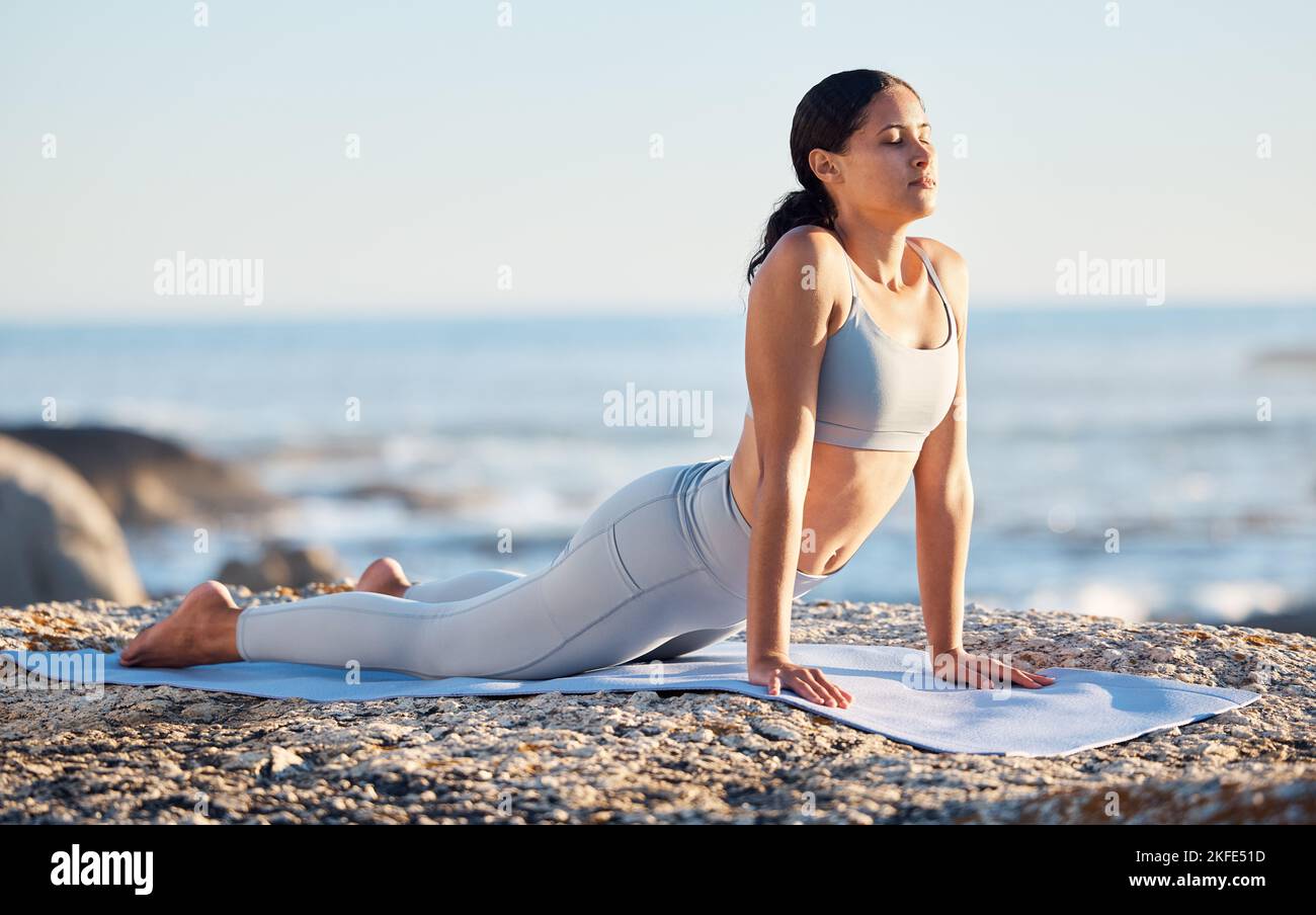 Woman summer exercise hi-res stock photography and images - Alamy