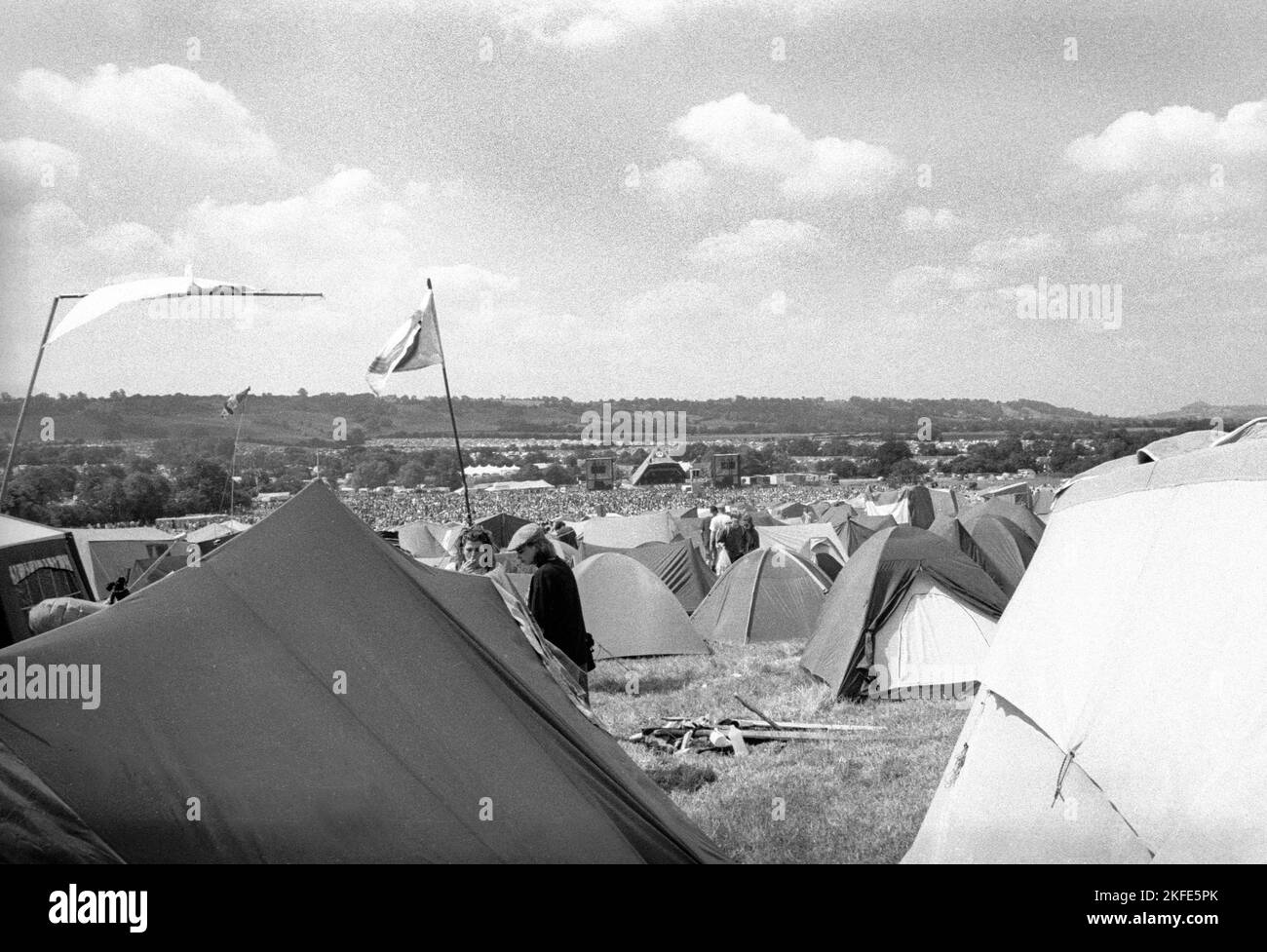 PYRAMID STAGE, MAIN FIELD, GLASTONBURY 92: The view from the back of ...