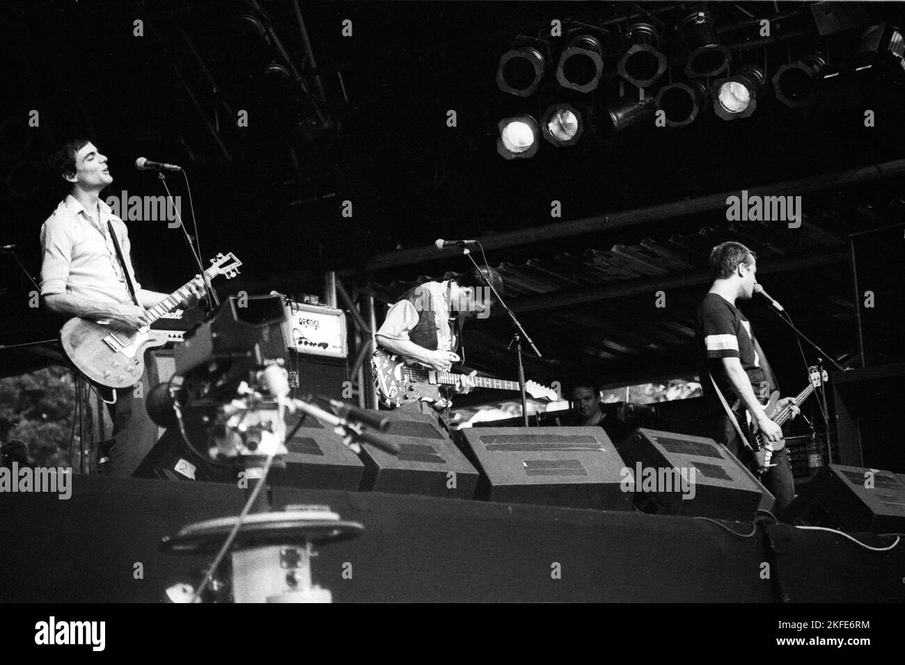 Weezer shirt hi-res stock photography and images - Alamy