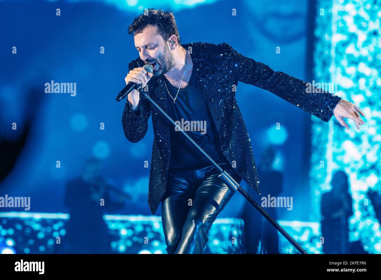 Mediolanum Forum, Milano, Italy, November 17, 2022, Cesare Cremonini on ...