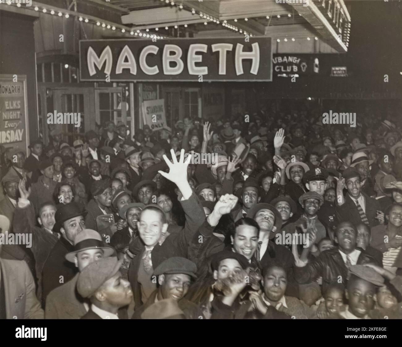 1930s woman crowd usa hi-res stock photography and images - Alamy