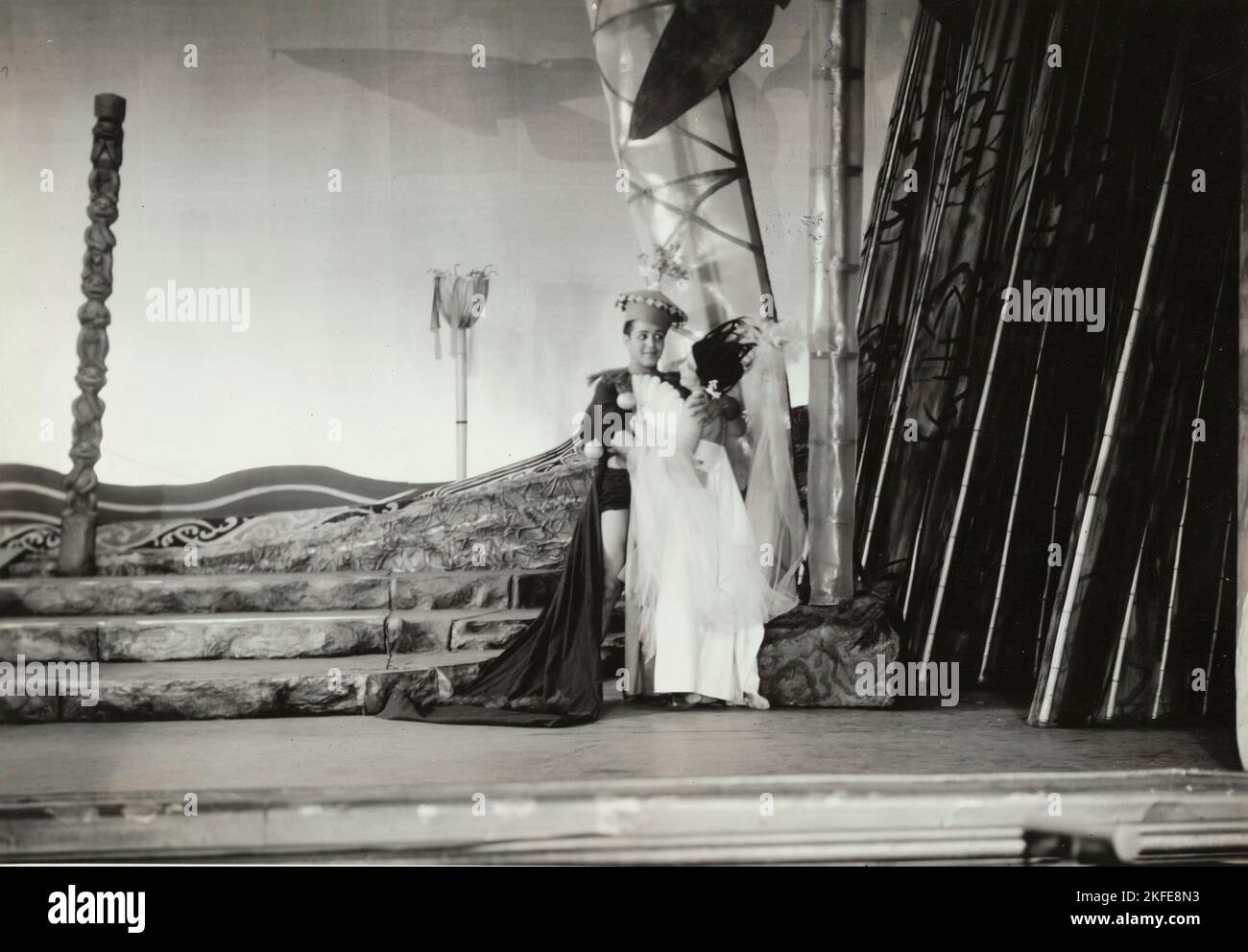 Maurice Cooper as Nanki-Poo and Gladys Boucree as Yum-Yum, 1938 Stock ...