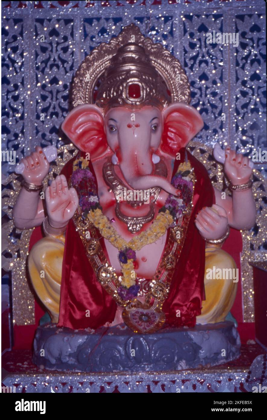 Ganpati pandals hi-res stock photography and images - Alamy