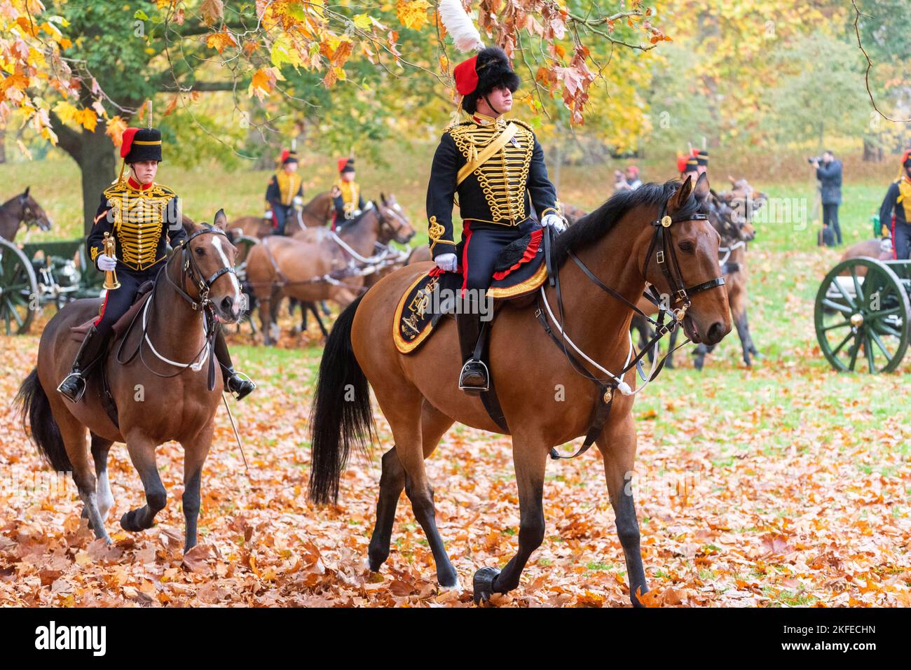 Kings Troop, Royal Horse Artillery riding in to carry out a 41 gun ...