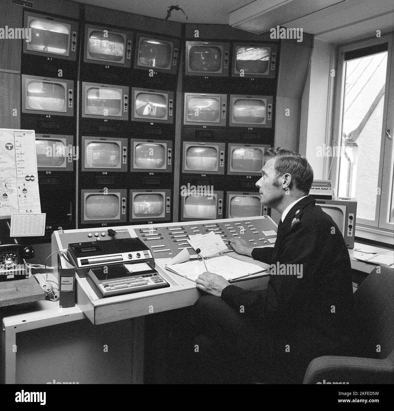 Police surveillance screens Black and White Stock Photos & Images - Alamy