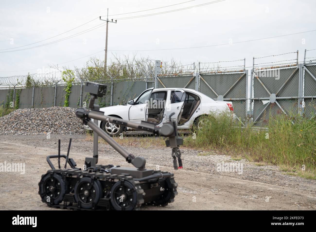 An 8th Civil Engineer Squadron explosive ordnance disposal (EOD) Man ...