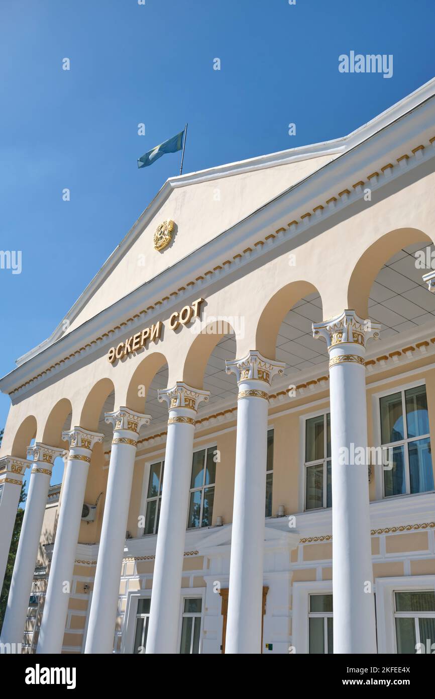 Facade of a courthouse, built in a Greek Revival style with columns and ...