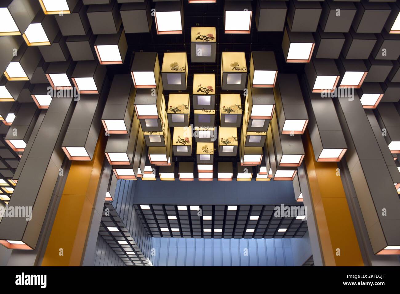 The Ming dynasty lanterns on the ceiling and the hall columns with ...