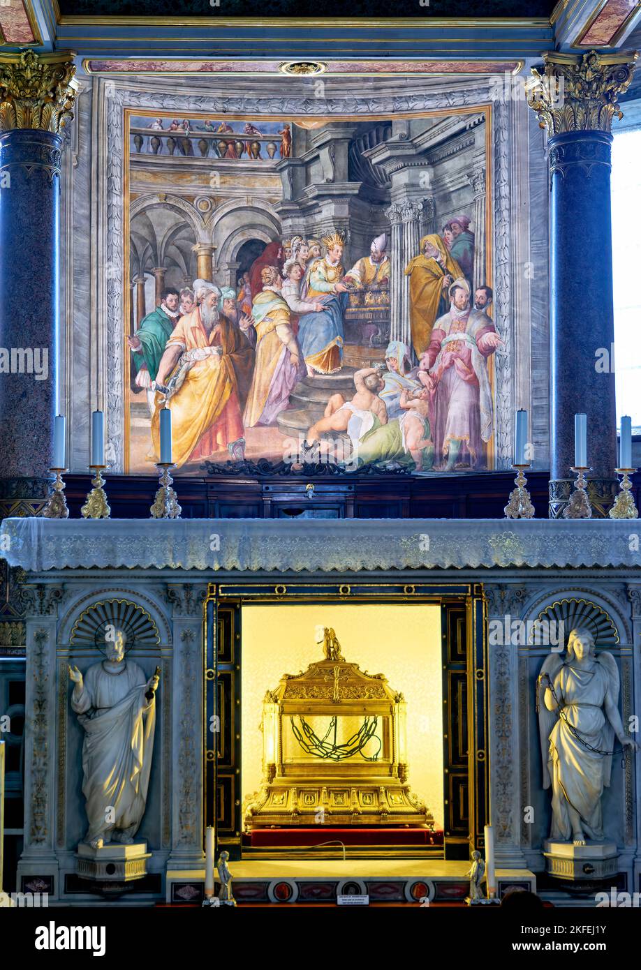 Basilica san pietro frescoes hi-res stock photography and images - Alamy