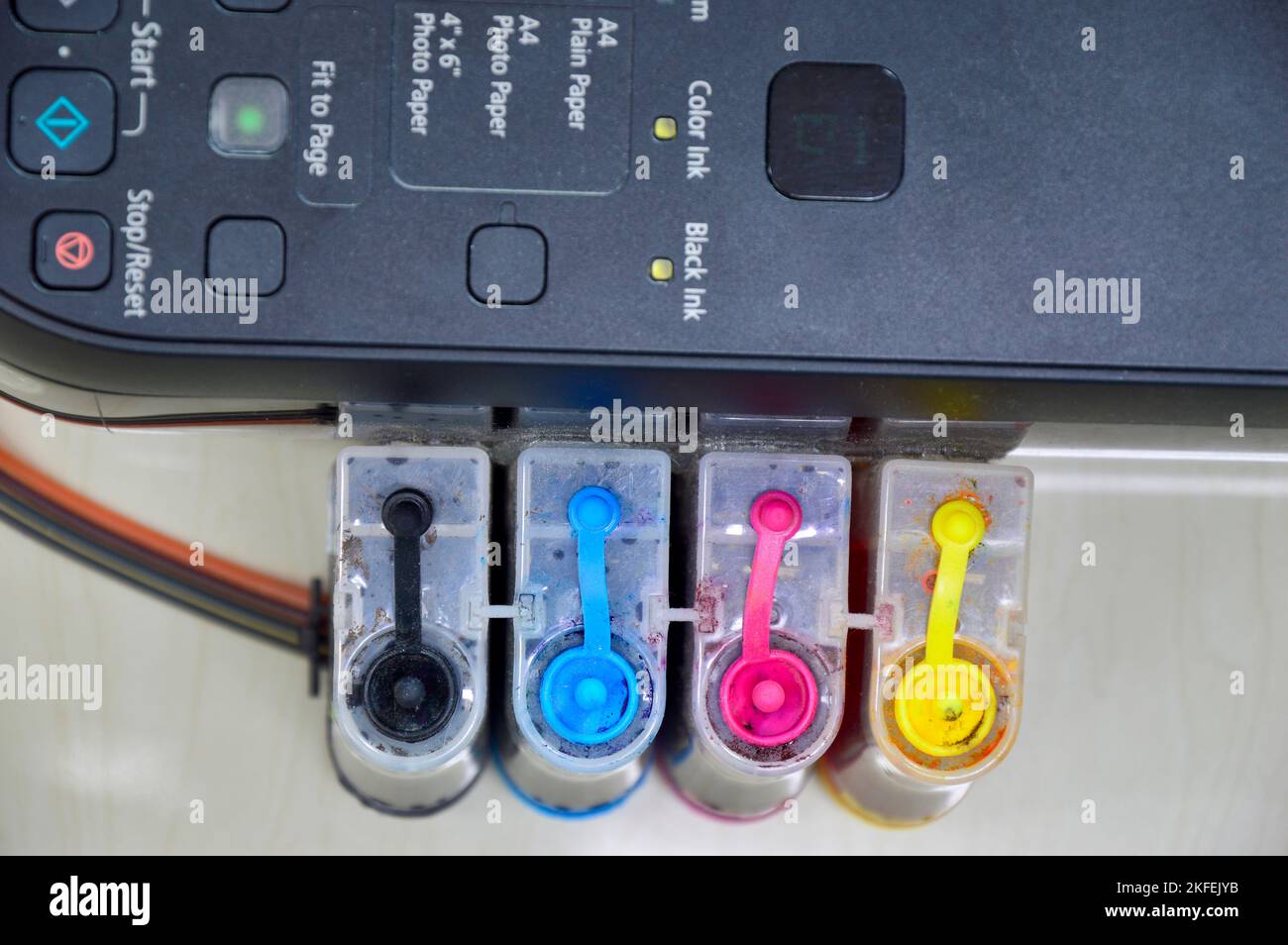 4 colors hi-res stock photography and images - Alamy