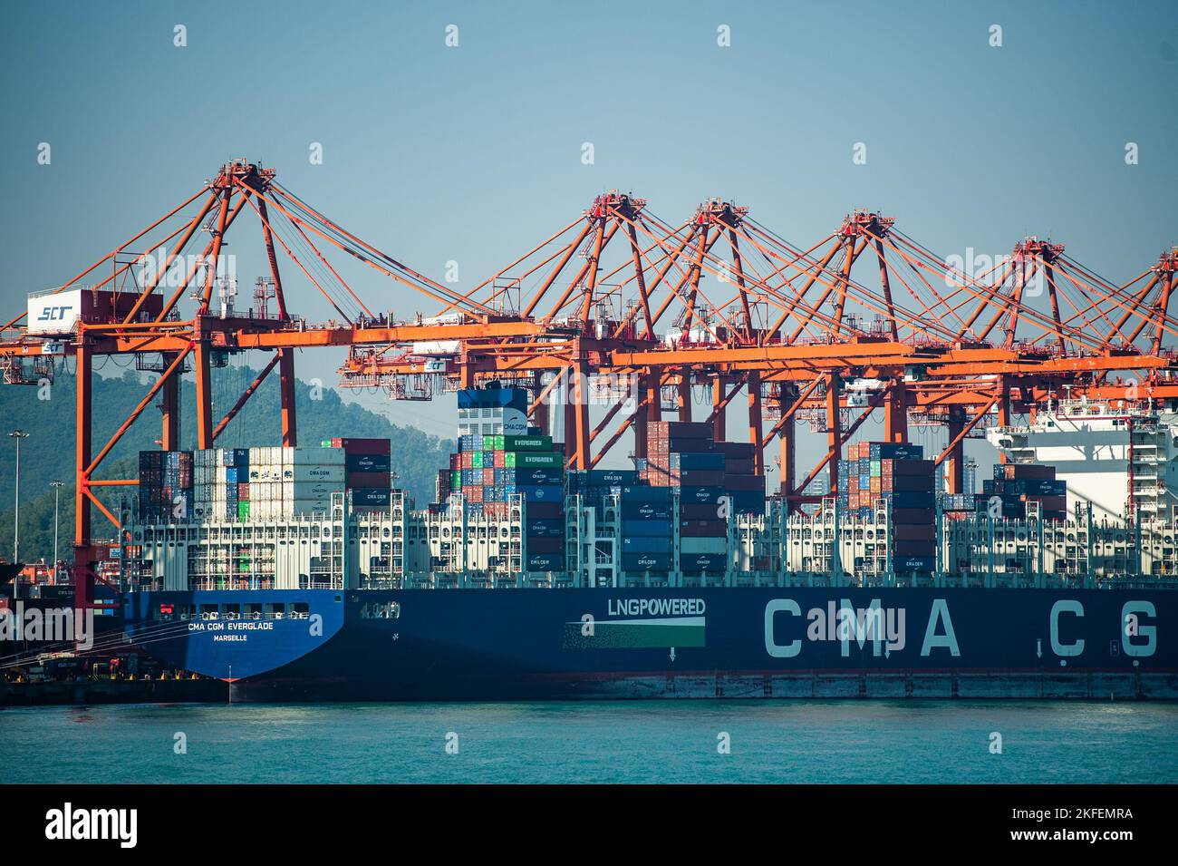 Container ships shuttle over the sea at the Guangdong-Hong Kong-Macao ...